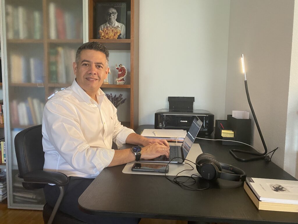 Alfredo Robles y su exitoso recorrido en la industria química y ...