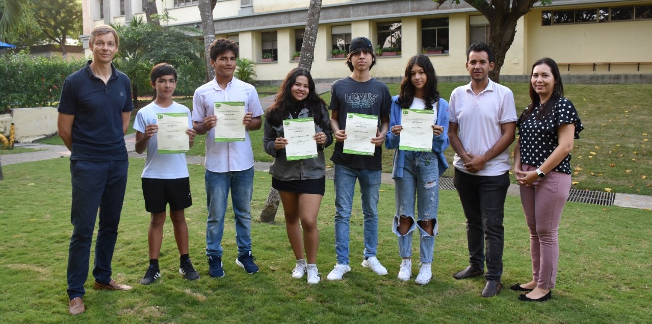 ¡Más logros en competencias y olimpiadas de matemáticas! - 2025