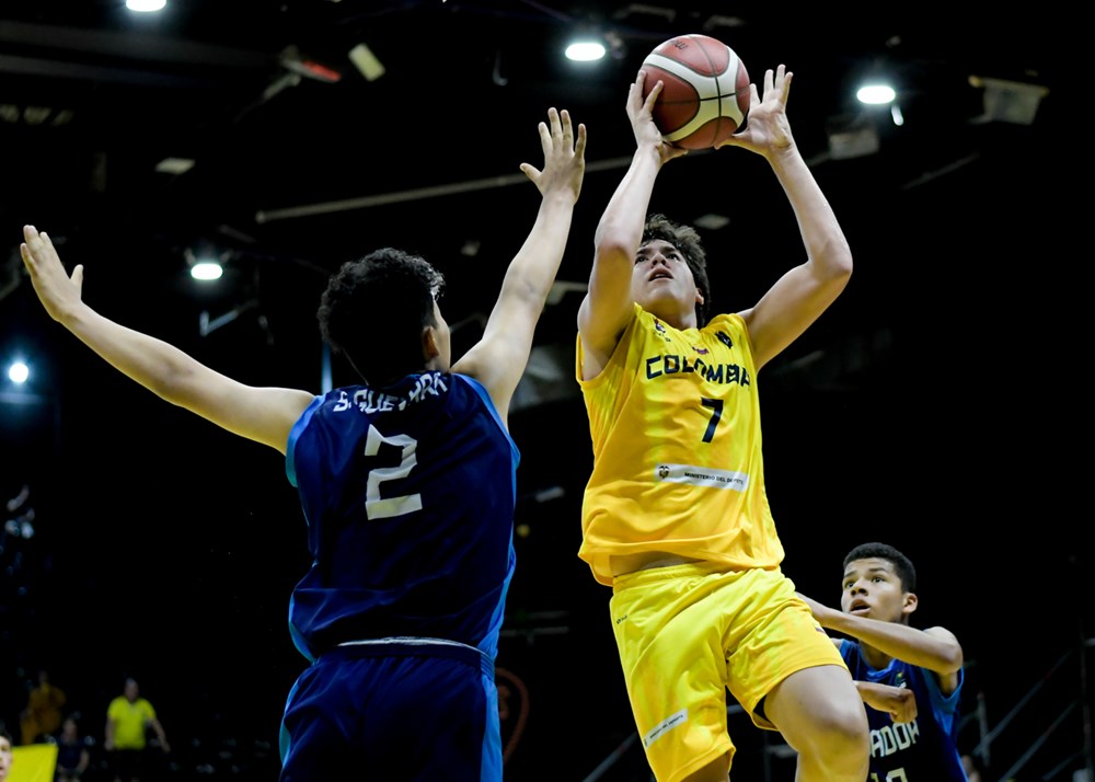 José Curiel (K10C) es pívot en la Selección Colombia Sub-15 de Baloncesto