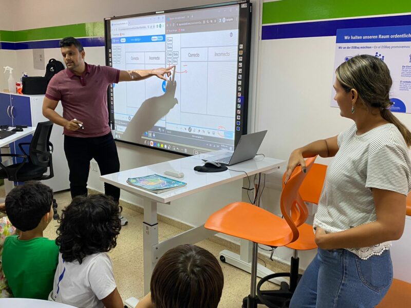 La tecnología como aliada de la lectoescritura en nuestro colegio - 2025